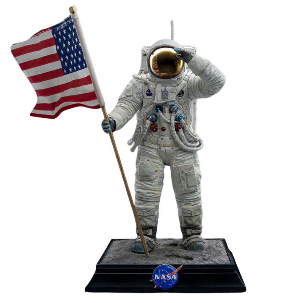 Apollo 11 Astronaut Statue By Iron Studios - www.superherotoystore.com