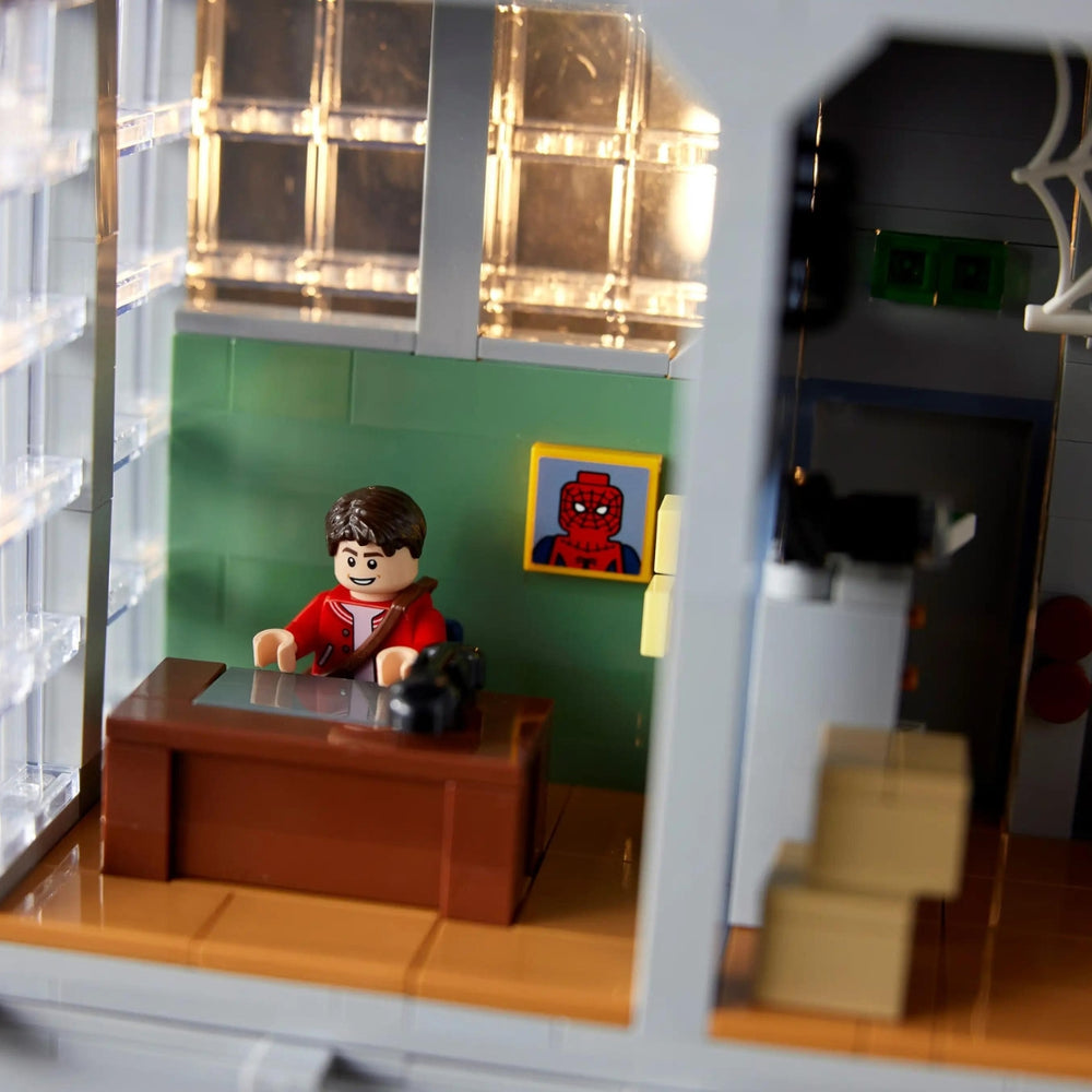 Spiderman Daily Bugle Set by LEGO - www.superherotoystore.com