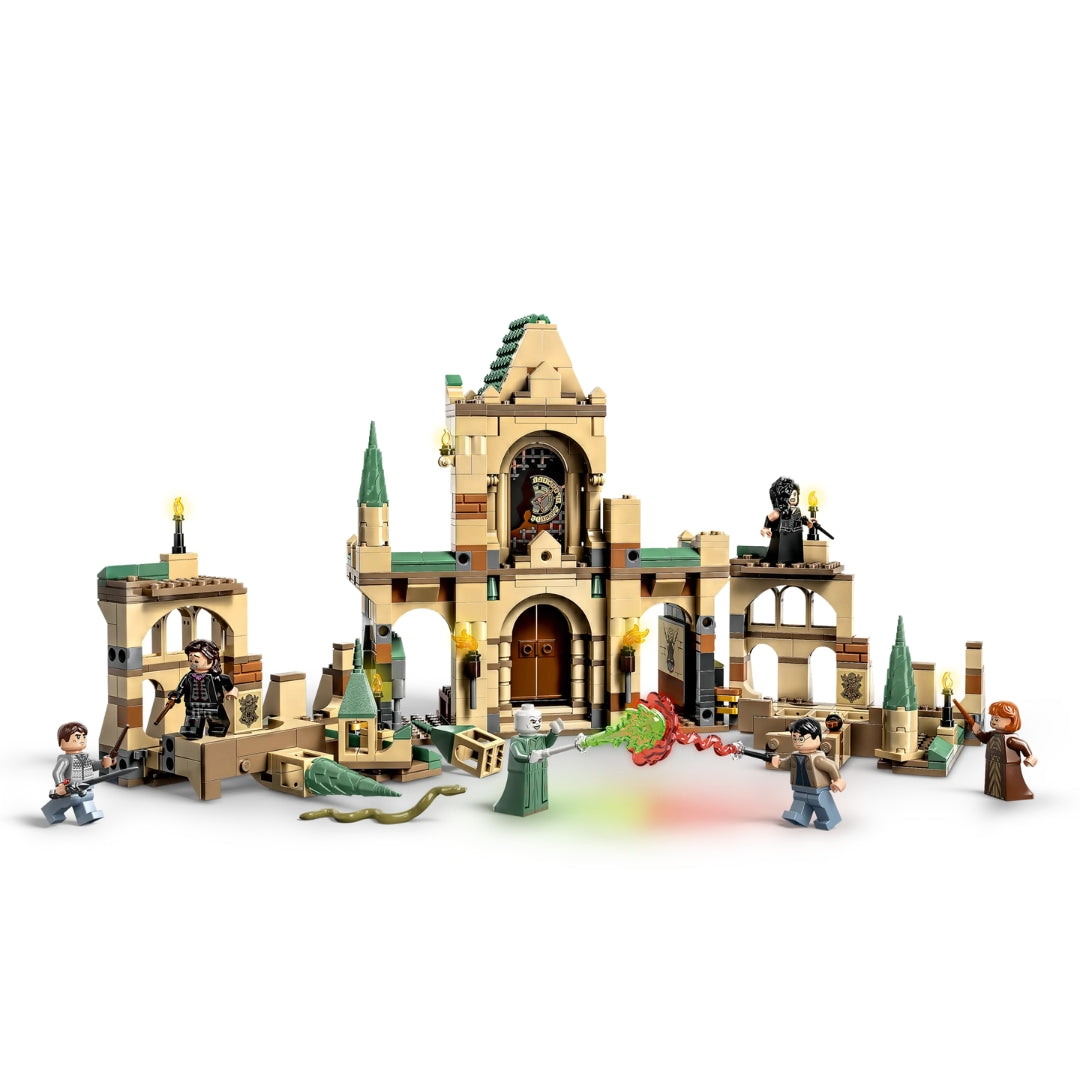 The Battle of Hogwarts™ by LEGO - www.superherotoystore.com