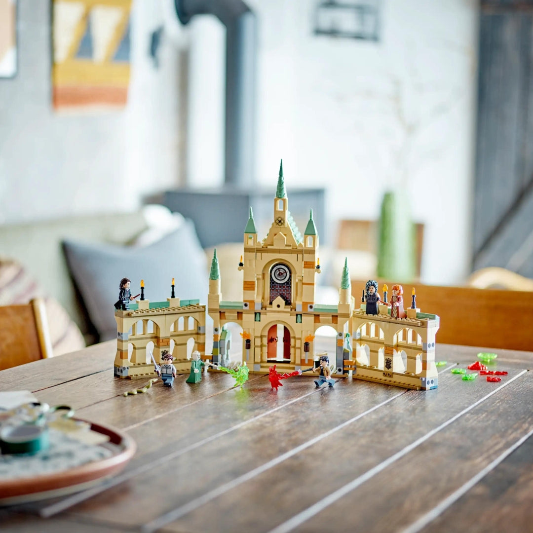 The Battle of Hogwarts™ by LEGO - www.superherotoystore.com