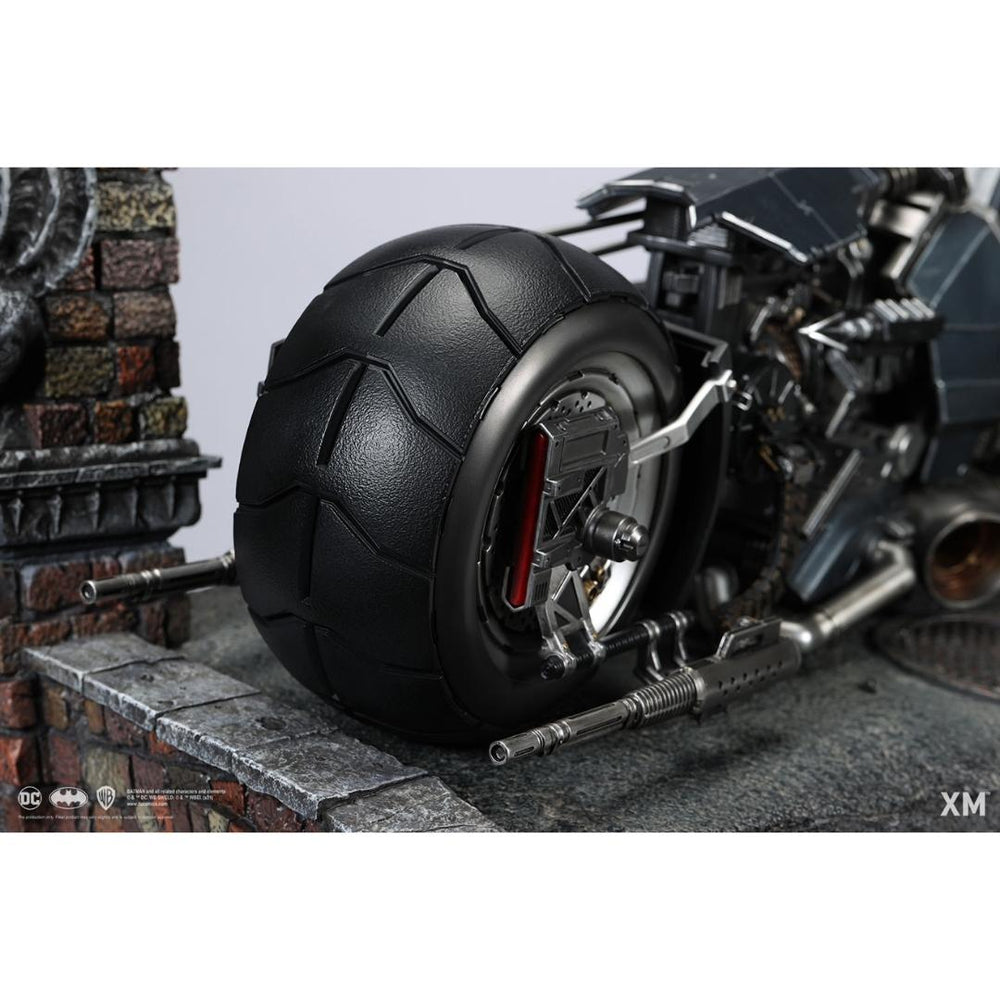 Batman: White Knight (Batcycle Edition) 1/4 Scale Statue by XM Studios ...