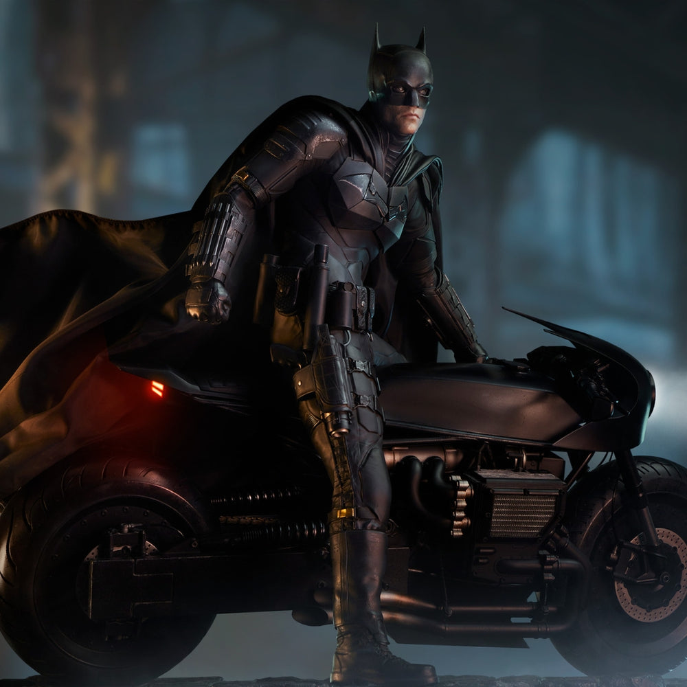 The Batman Premium Format™ Figure by Sideshow Collectibles - www ...